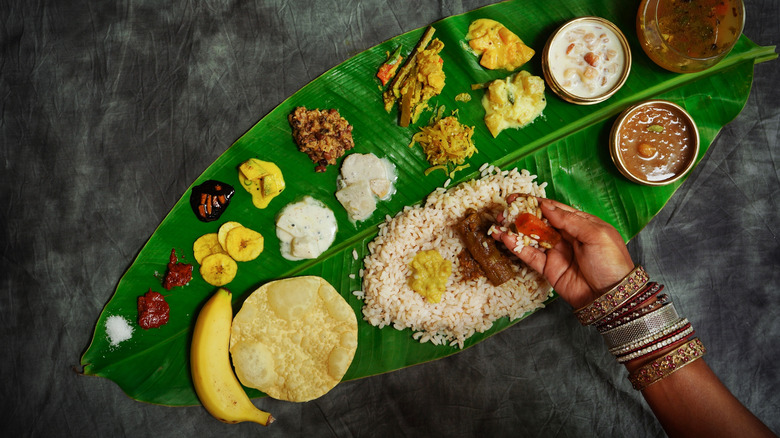 The rules for eating with your hands in India, Africa, and the Middle East