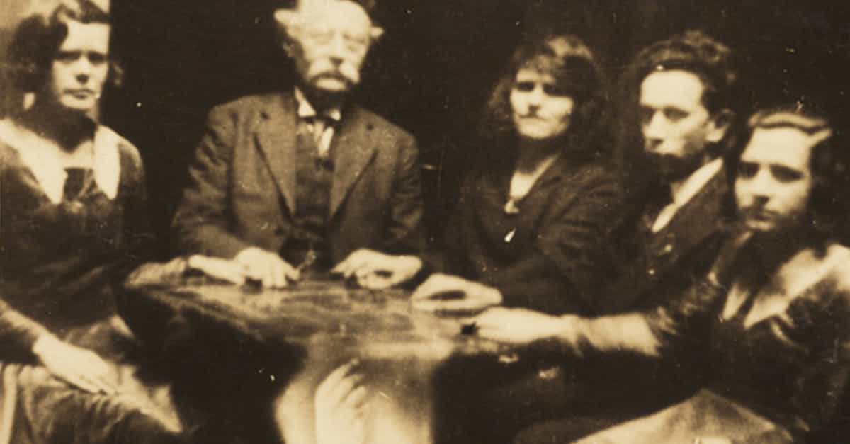 Creepy seance stories