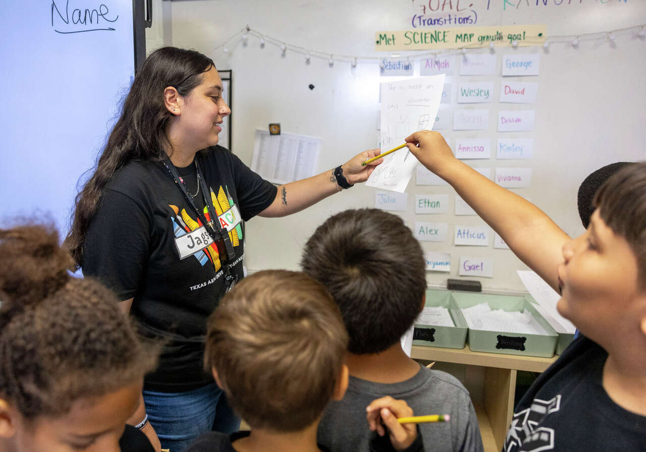 How to find Texas school data on discipline, salaries and test scores