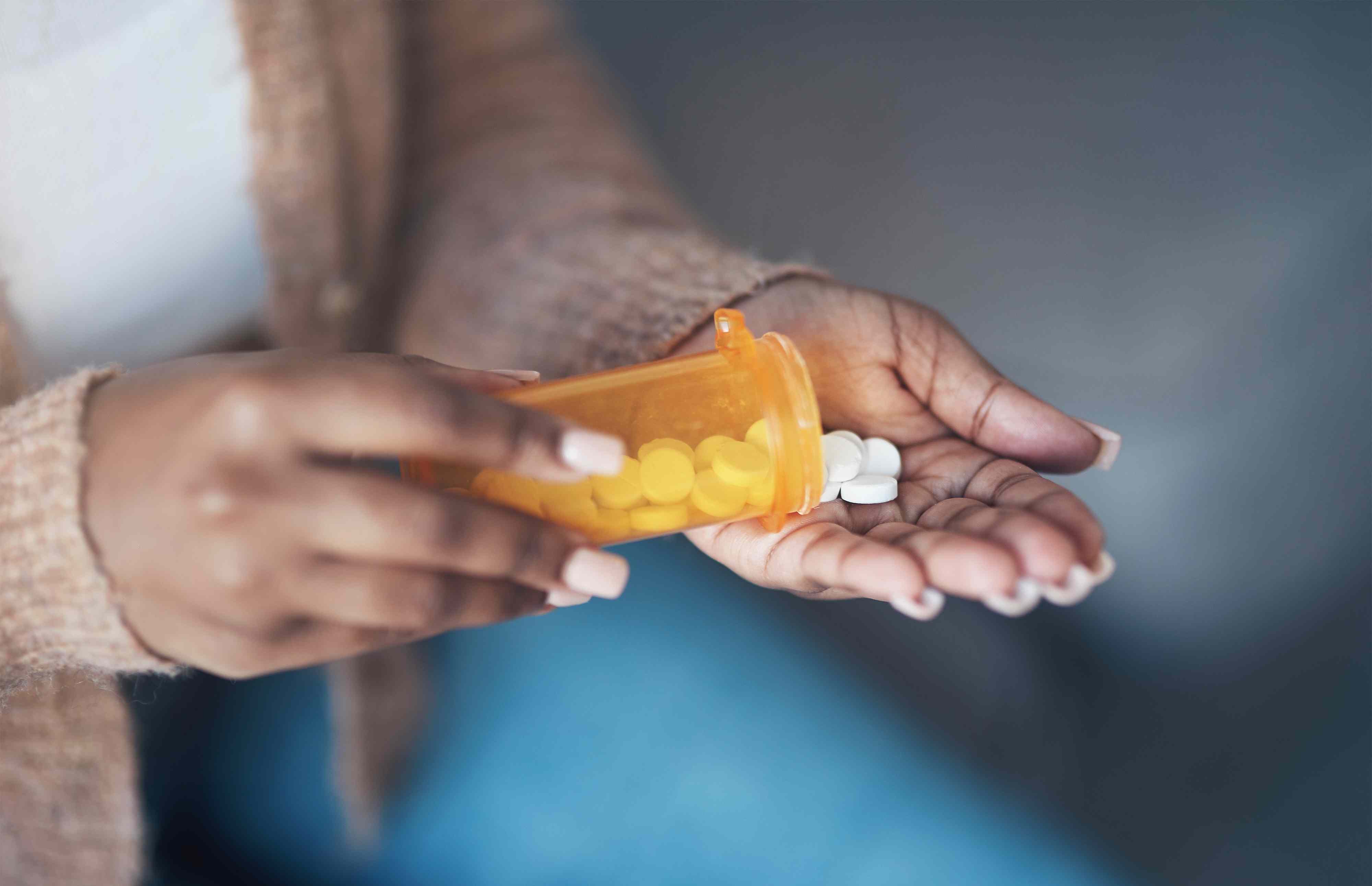 8 medications you should never use after they expire