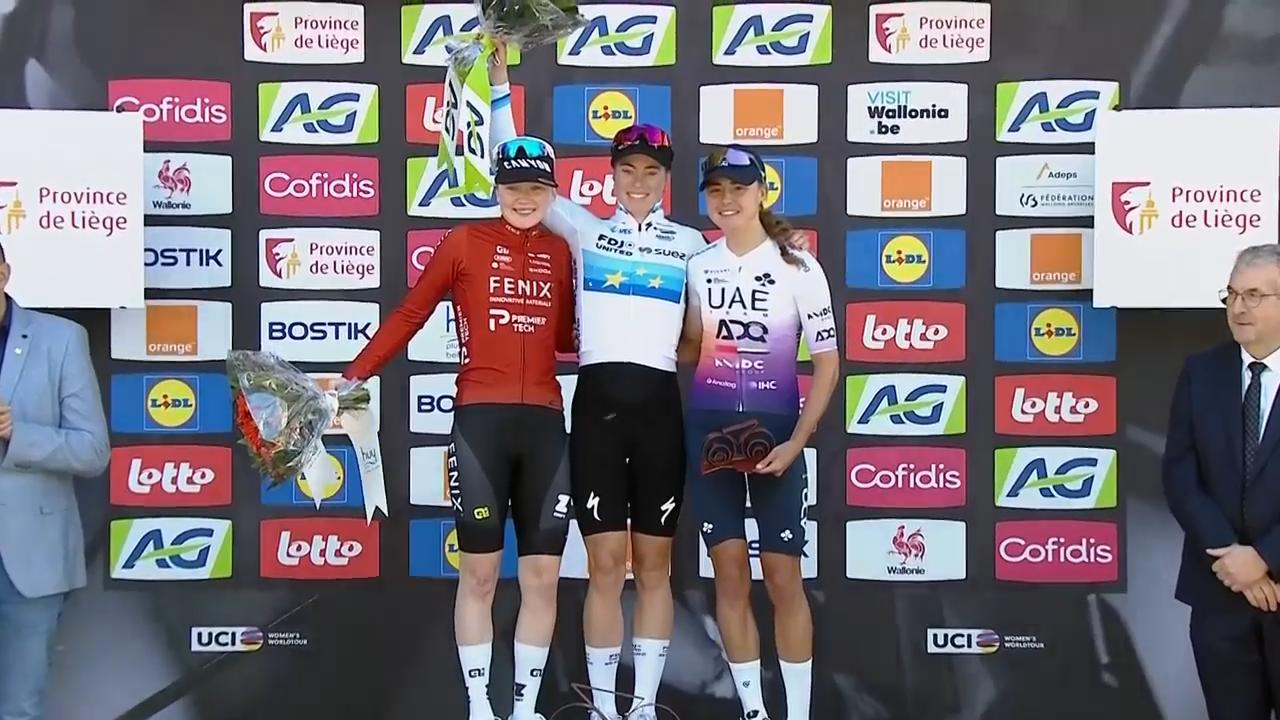 Demi Vollering holds on for dramatic win over of Dutch compatriot Puck ...