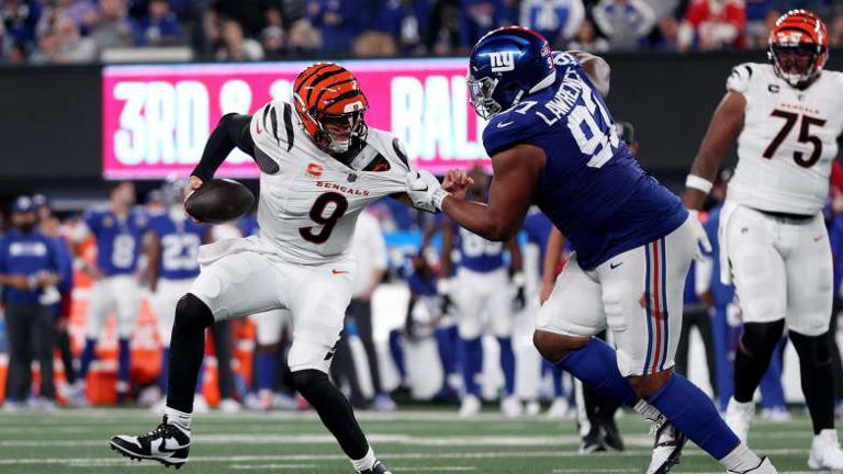 Bengals stars Dexter Lawrence and Myles Murphy connect over charity ...