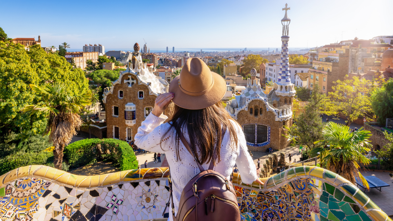 10 European countries travelers often praise and 5 they find overrated