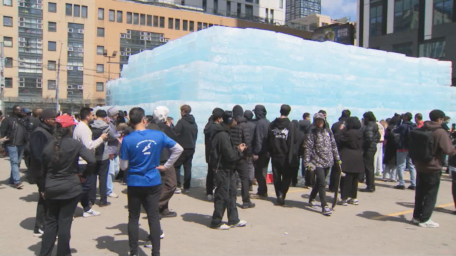 Drake's publicity stunt prompts large police presence