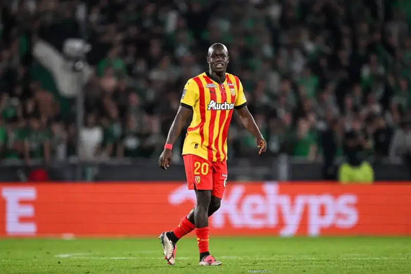 RC Lens : Malang Sarr plante l'OM, son remplaçant arrive de Turquie