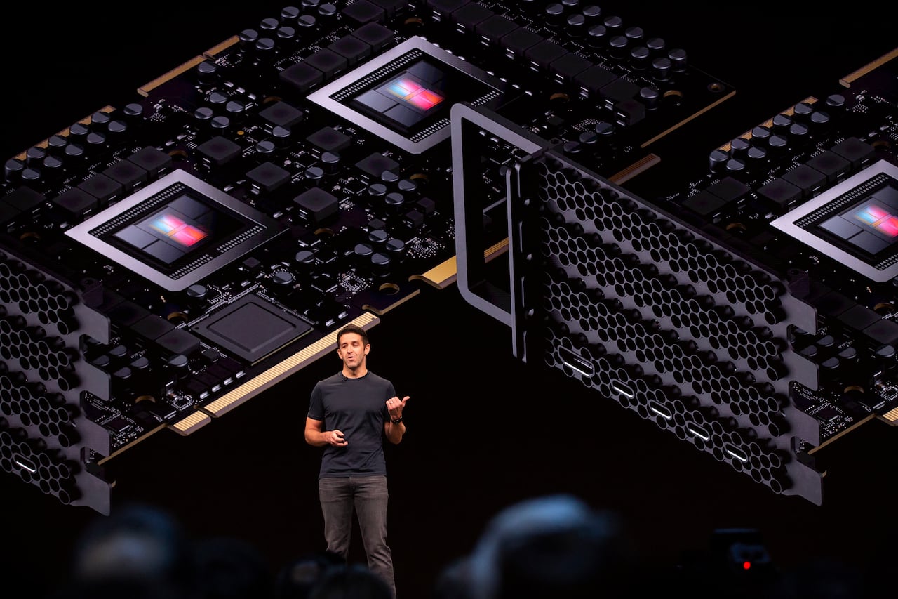 Who is Apple's new CEO?