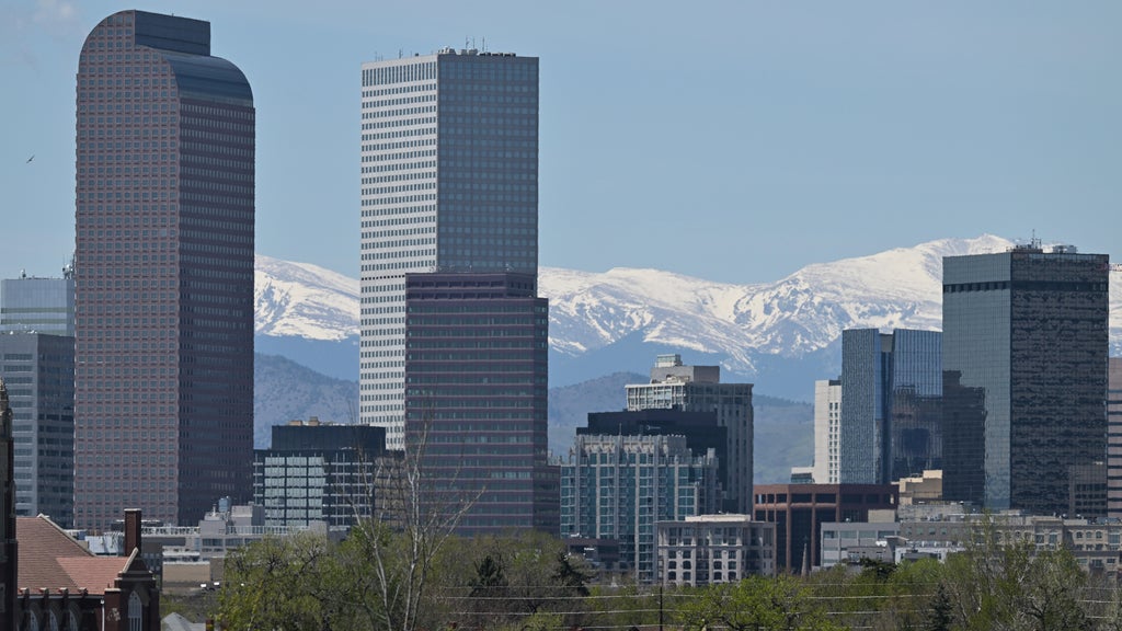 Travel expert shows how to plan a Colorado spring staycation