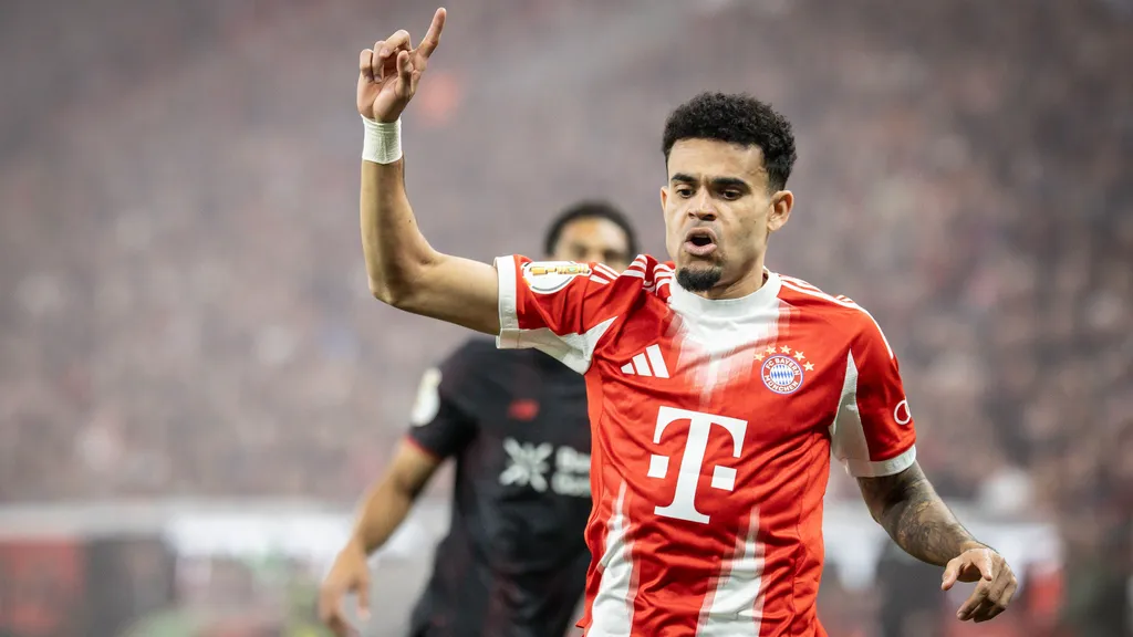 Triple-Traum lebt: FC Bayern erreicht Pokalfinale