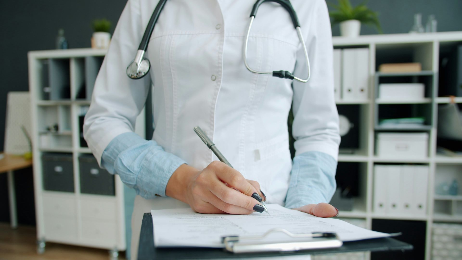20 hospital bag essentials people always forget