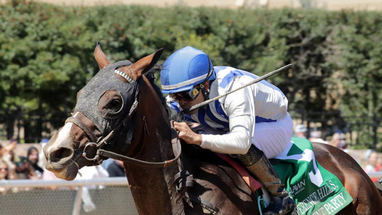 Parchment party headlines Isaac Murphy marathon