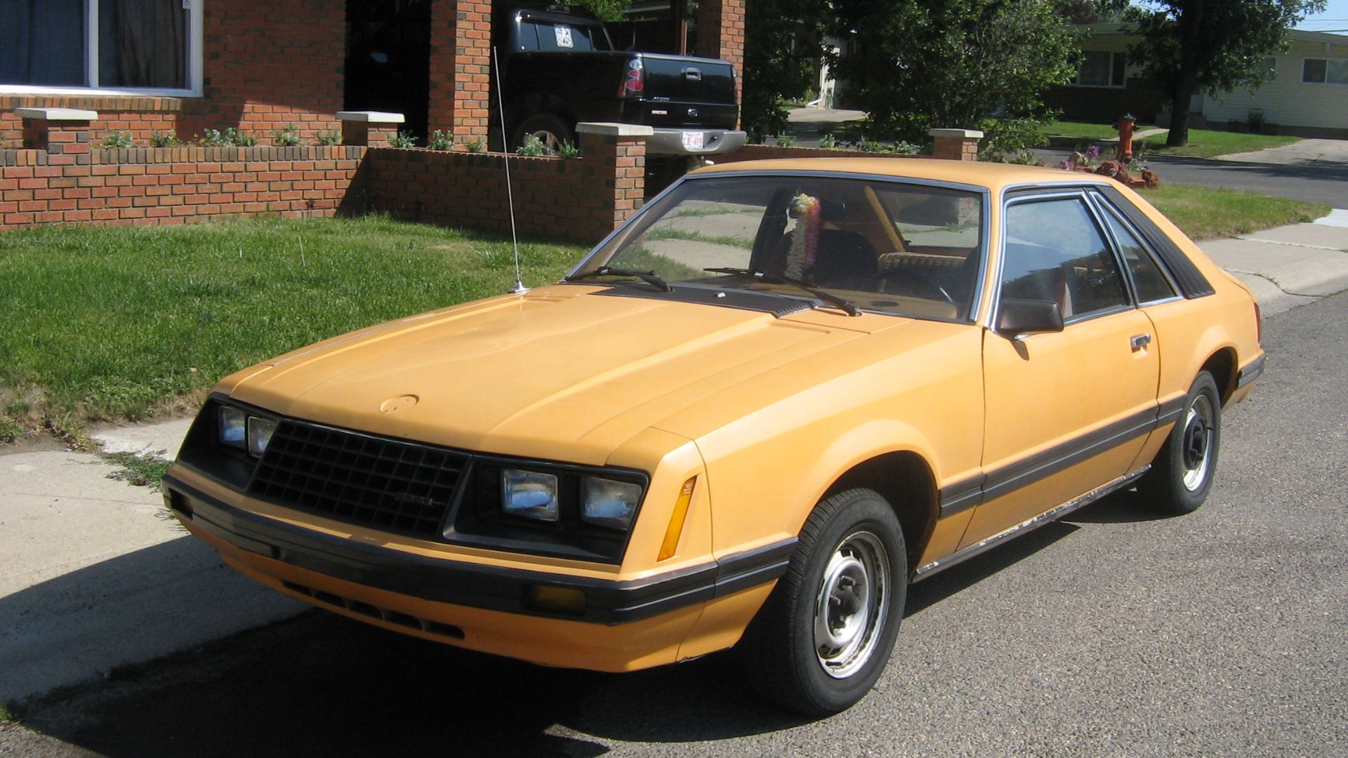 20 older cars that were better in base trim than fully loaded