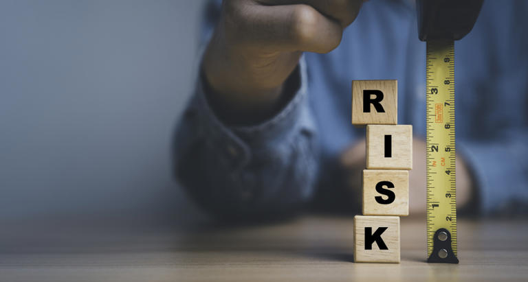 7 low-risk investments for beginners: pros and cons