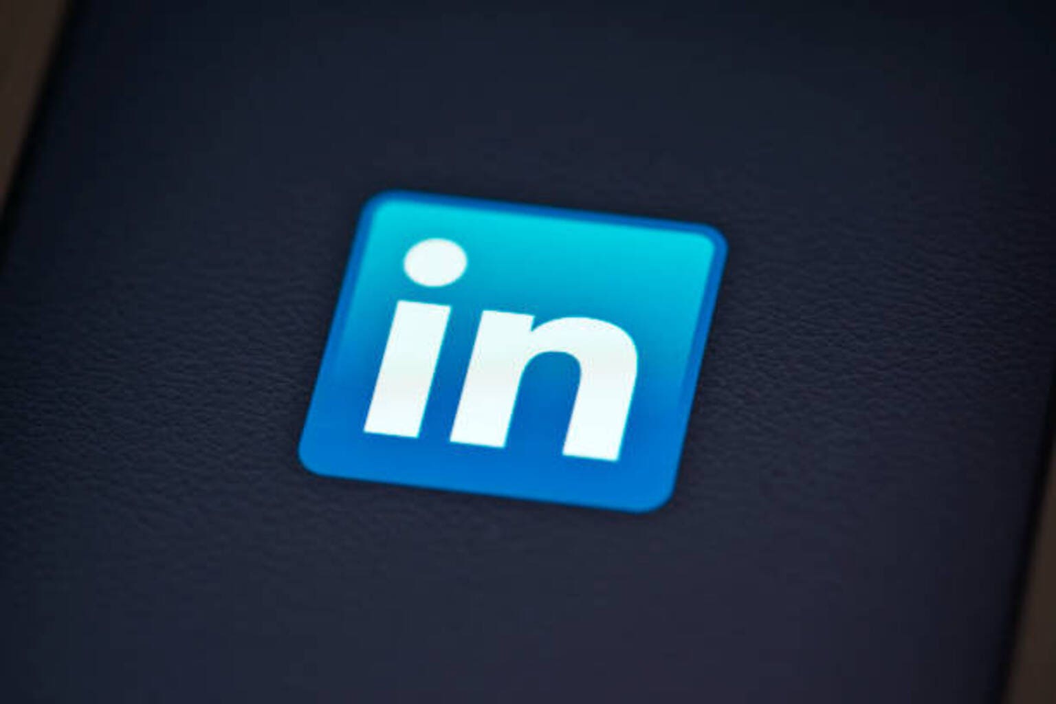 Microsoft’s LinkedIn appoints Daniel Shapero as new CEO amid AI shift