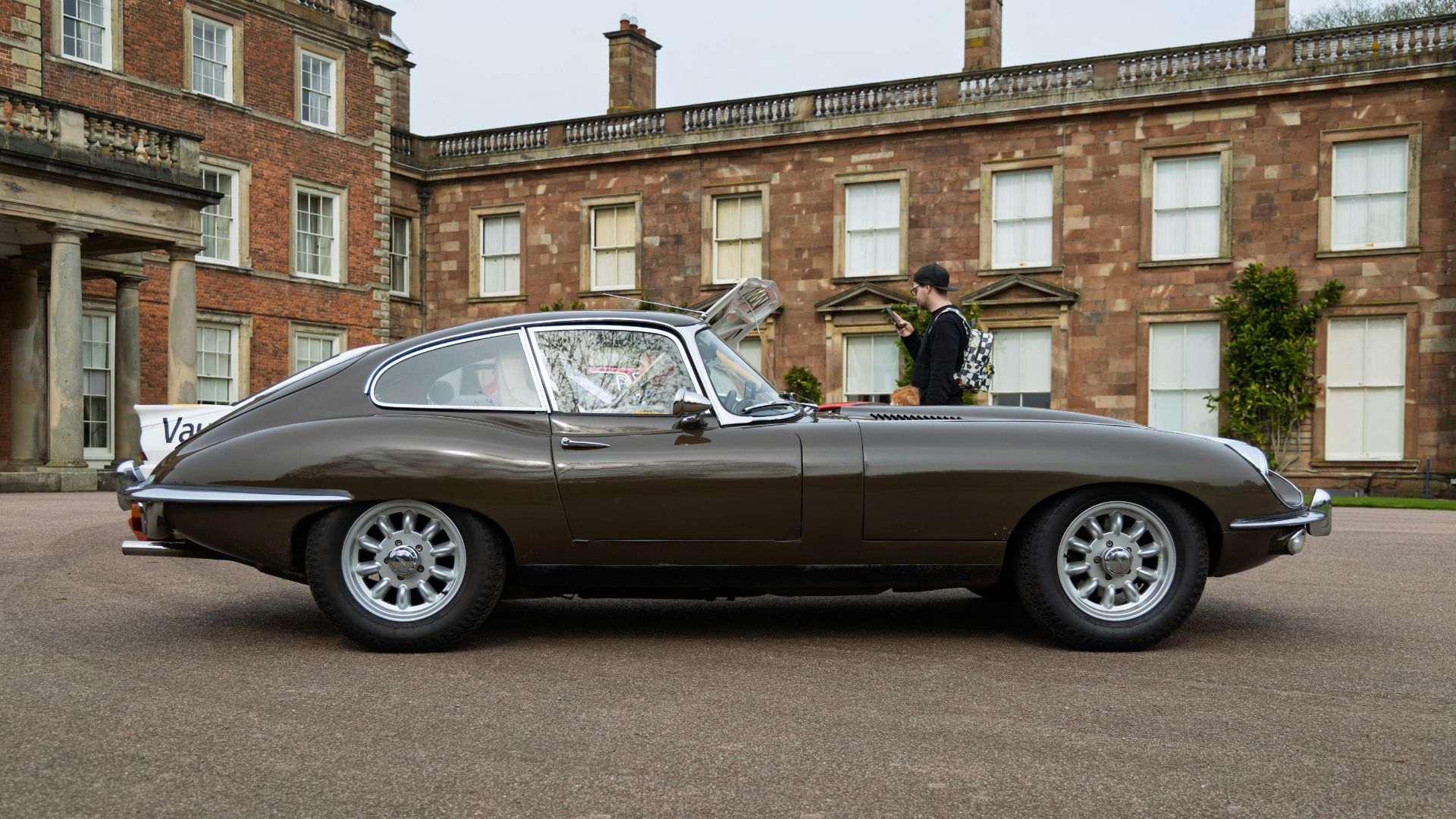 10 cars with timeless styling & 10 that looked dated way too fast