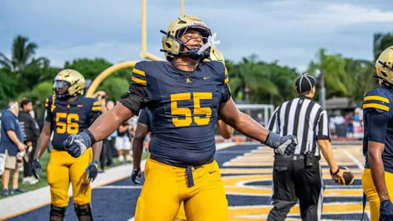 No. 1 ranked college football OT recruit emerges as top target for two ...