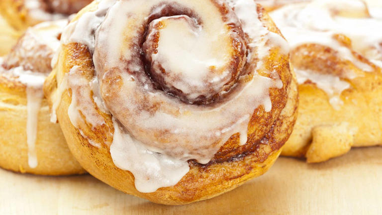Discover Costco's new mini cinnamon rolls: Perfect for brunch and easy ...