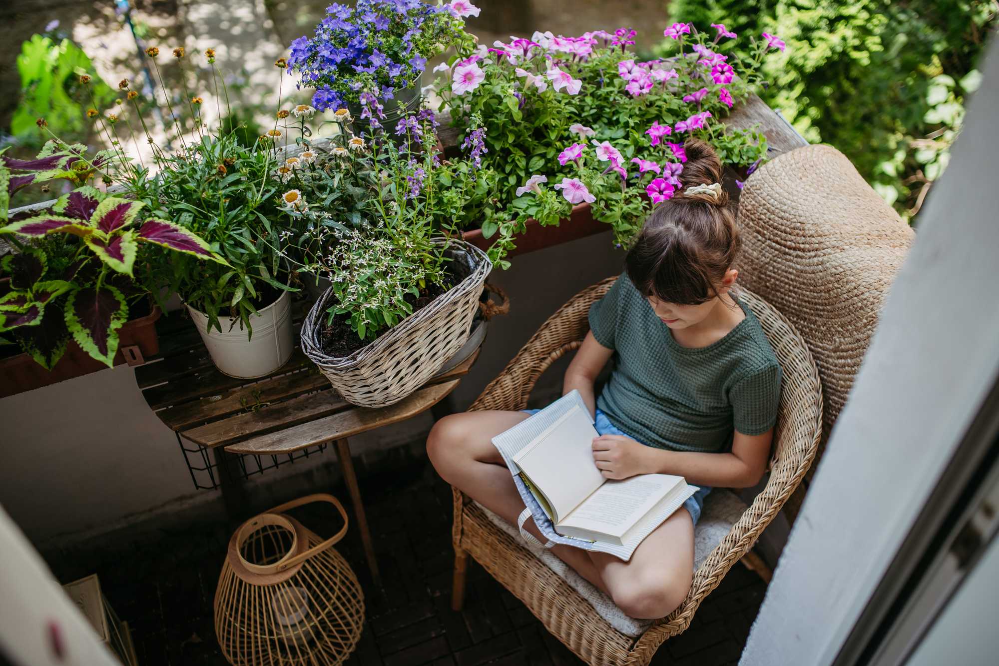 12 dreamy mini garden ideas that work in even the smallest spaces