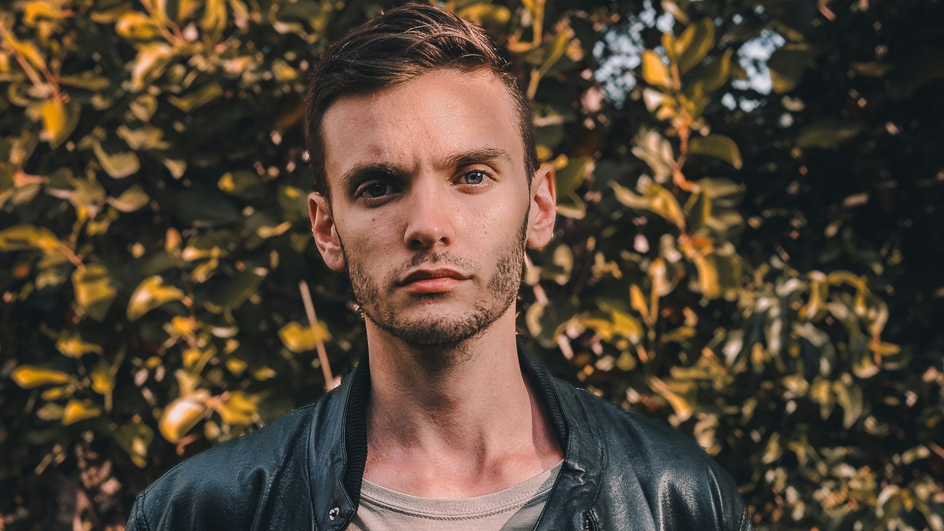 10 leather jackets that last a lifetime & 10 that crack fast