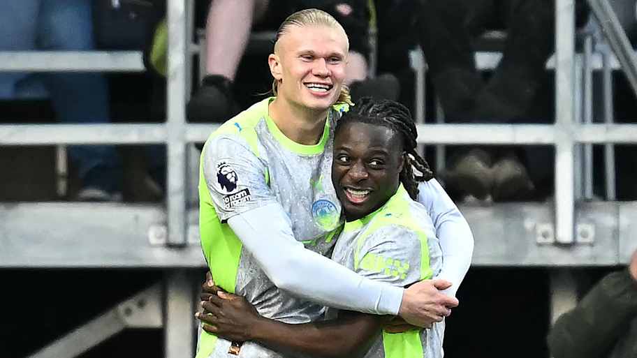 Supercomputer predicts Premier League table after Man City leapfrog ...