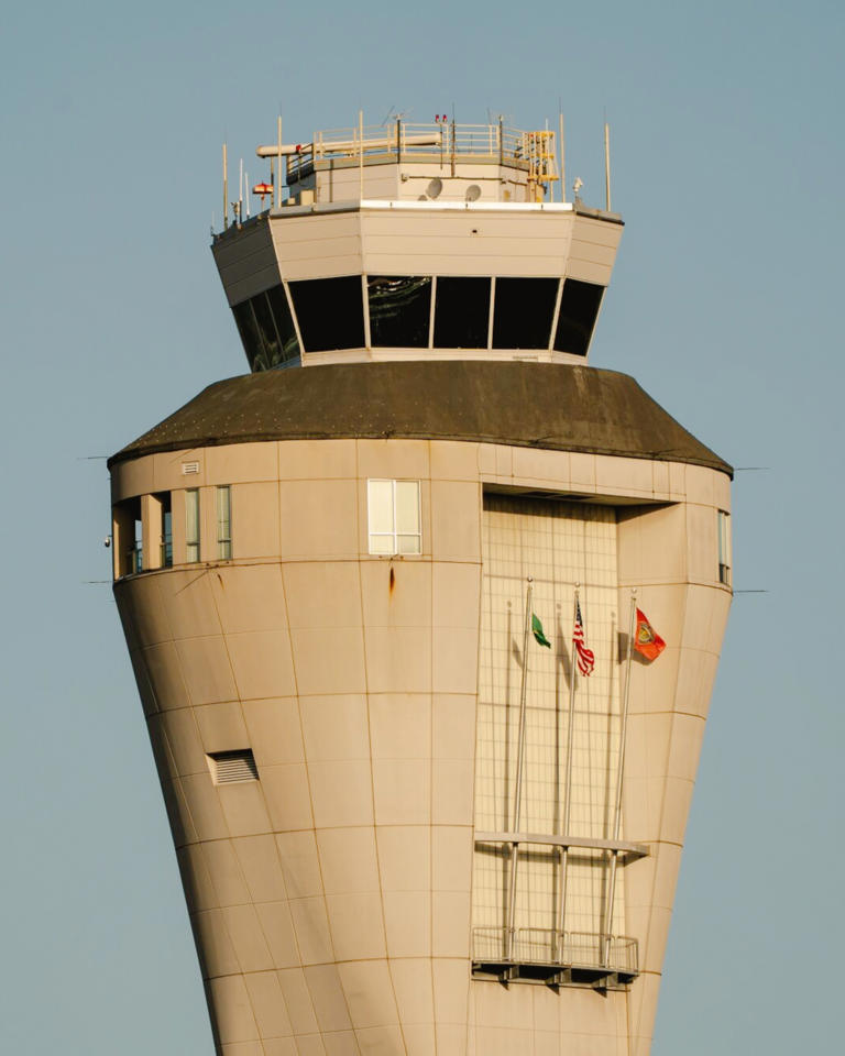 ‘I can’t talk to anybody.’ One air-traffic controller’s mental-health ...