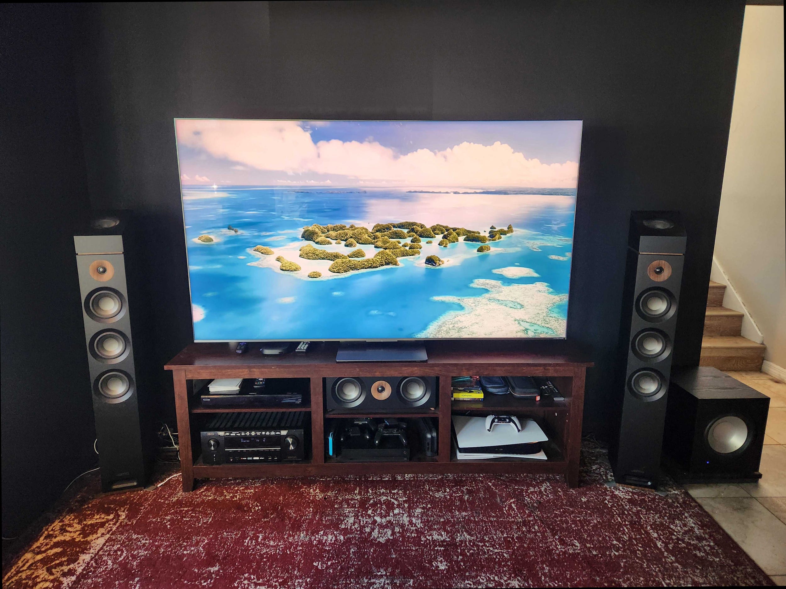 TCL QM8L SQD 4K TV review: Rich color and bright HDR