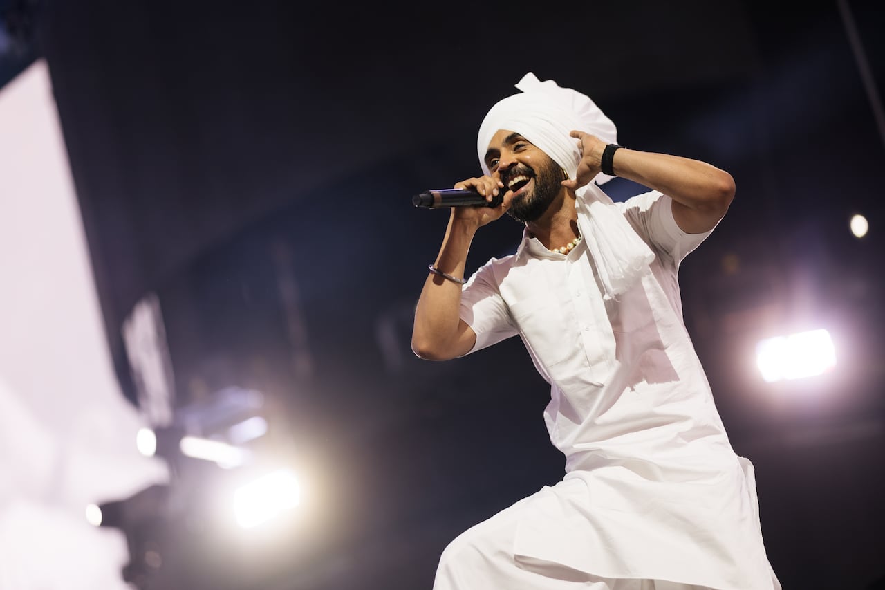 Diljit Dosanjh pays tribute to Komagata Maru passengers ahead of sold ...