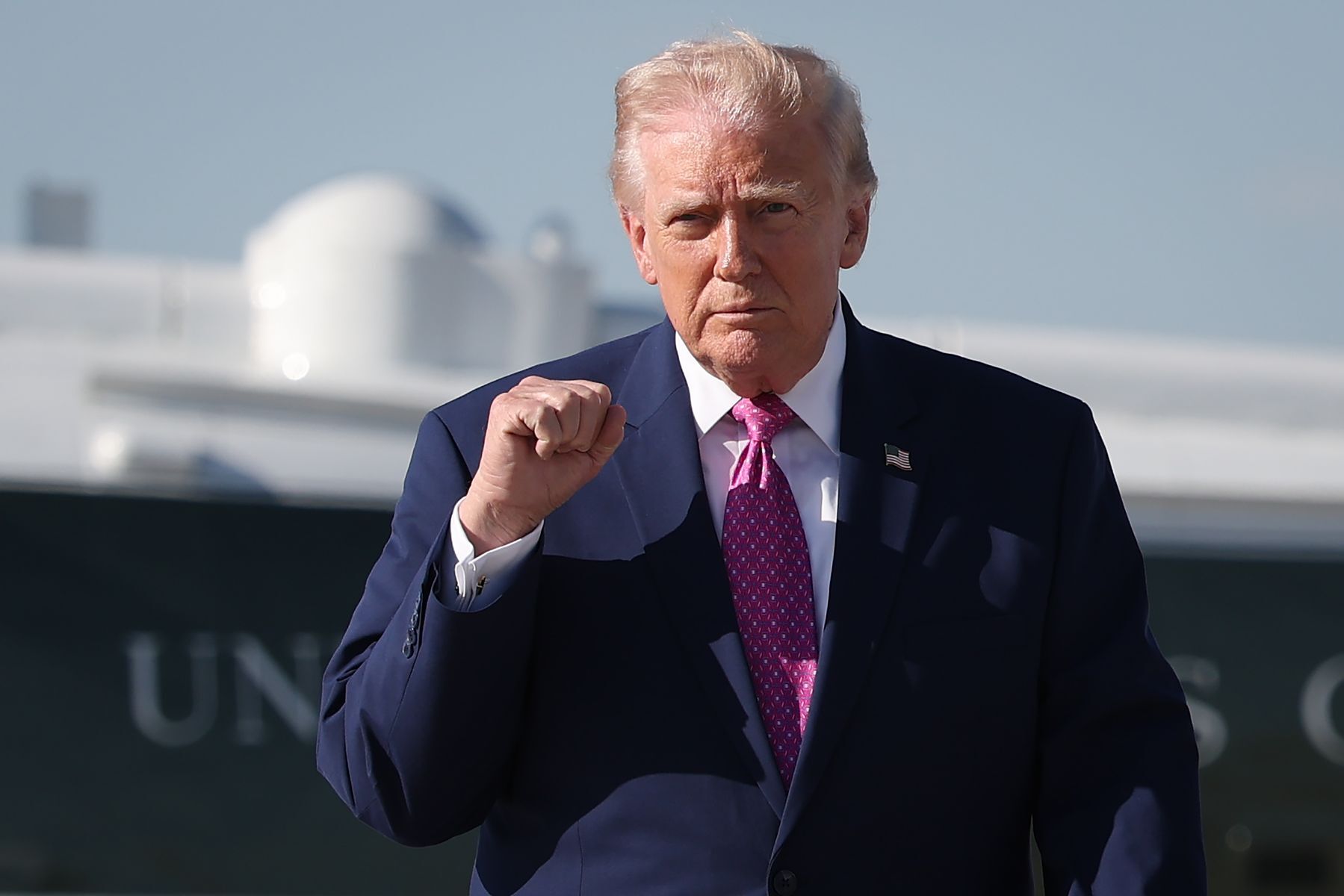 Trump takes part in a Bible-reading marathon