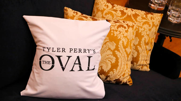 Fans report new season of Tyler Perry show 'The Oval' pulled from ...