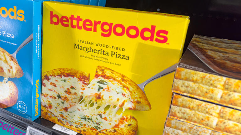This Walmart Bettergoods frozen pizza is imported from Italy — and ...
