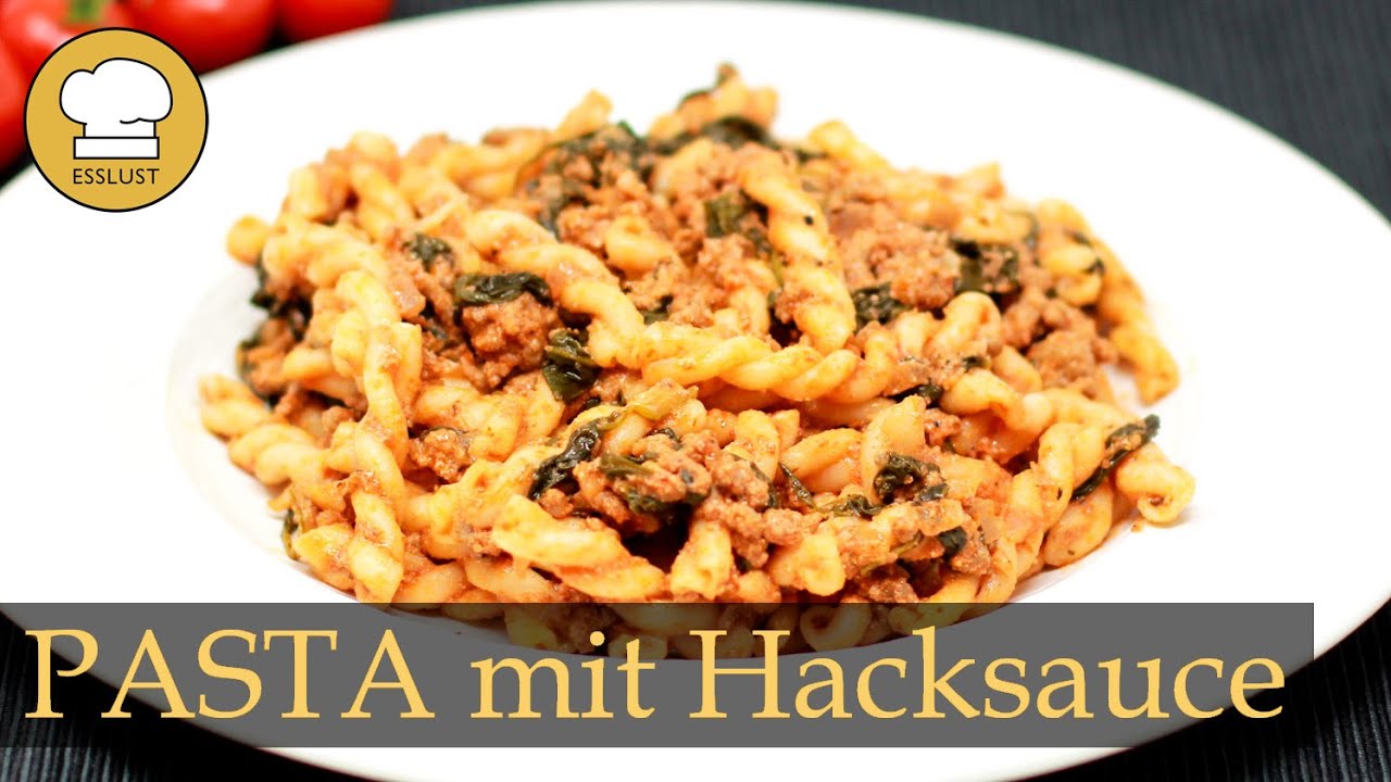 Pasta mit cremiger Hackfleisch-Schmand-Sauce