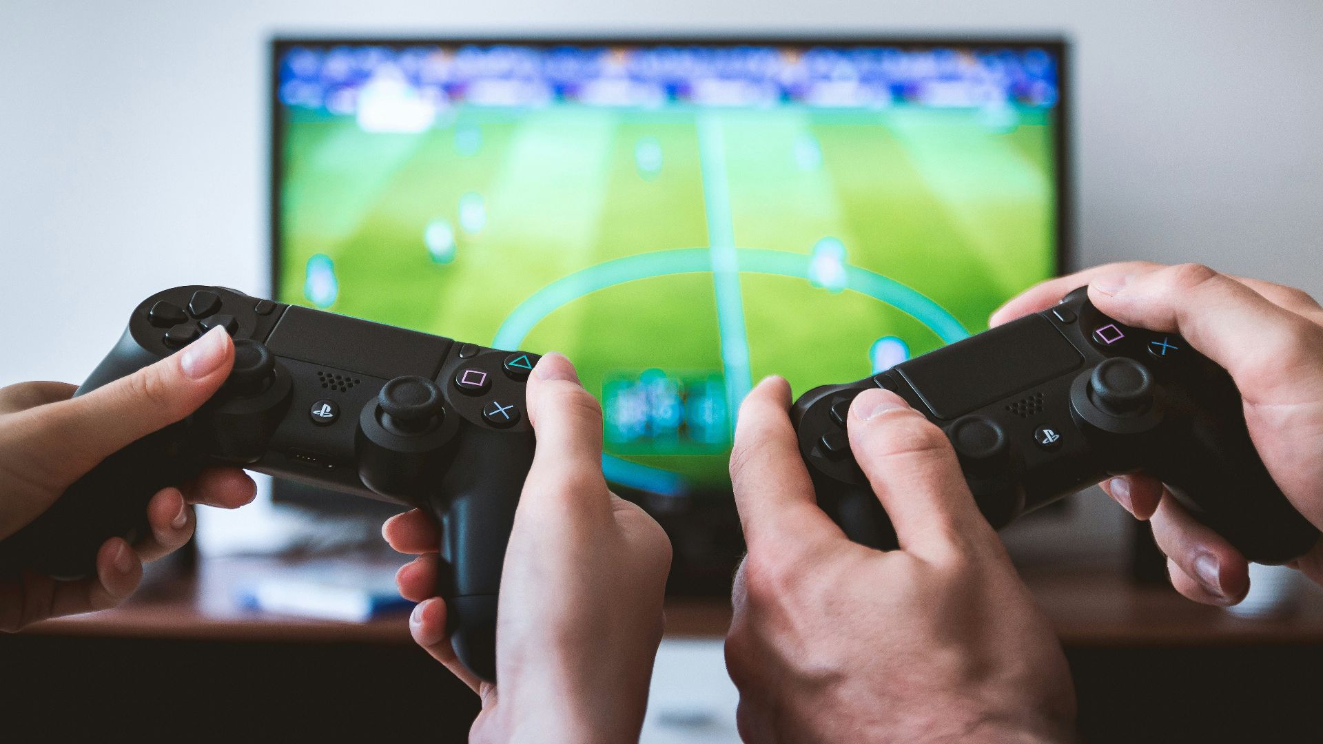 10 signs you're bad at video games & 10 signs you're a gaming god