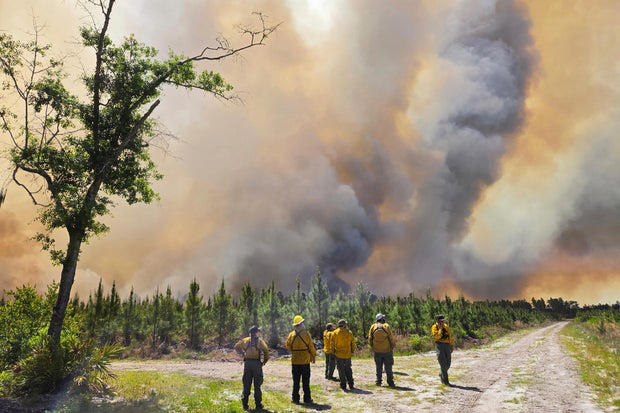 Dozens of homes destroyed as Georgia wildfires force evacuations, send ...