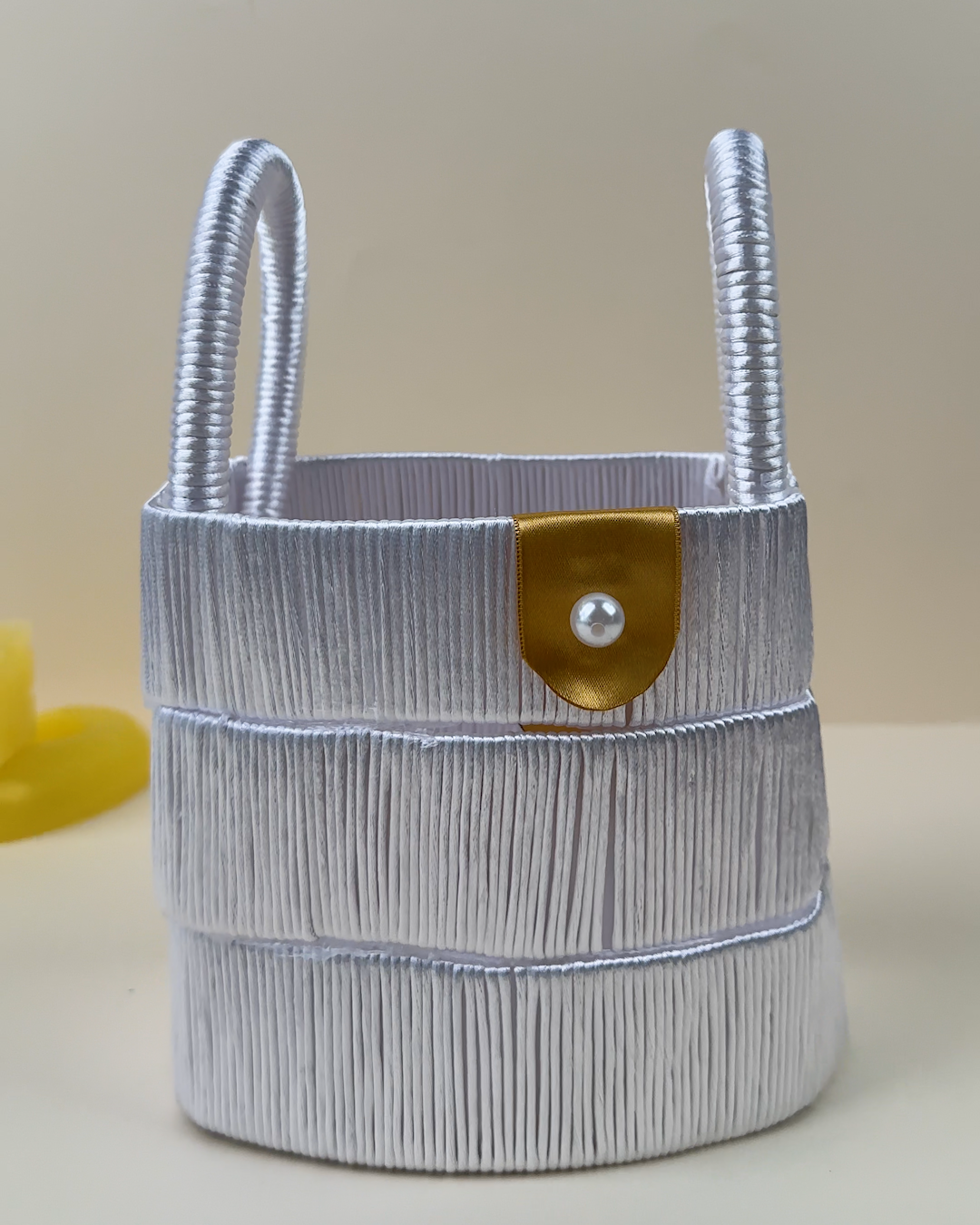Make your basket sparkle with this DIY look