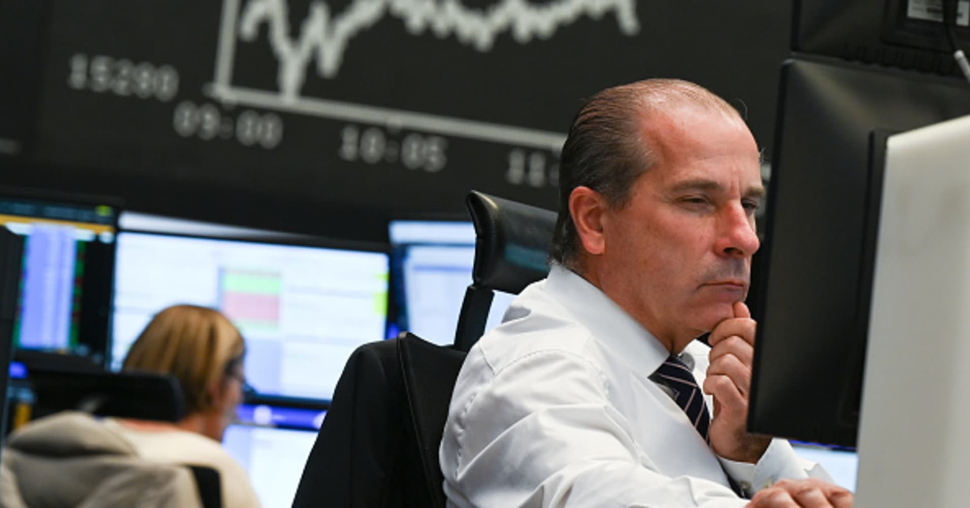 European stocks trade lower; Nokia and L'Oreal shares soar on earnings ...