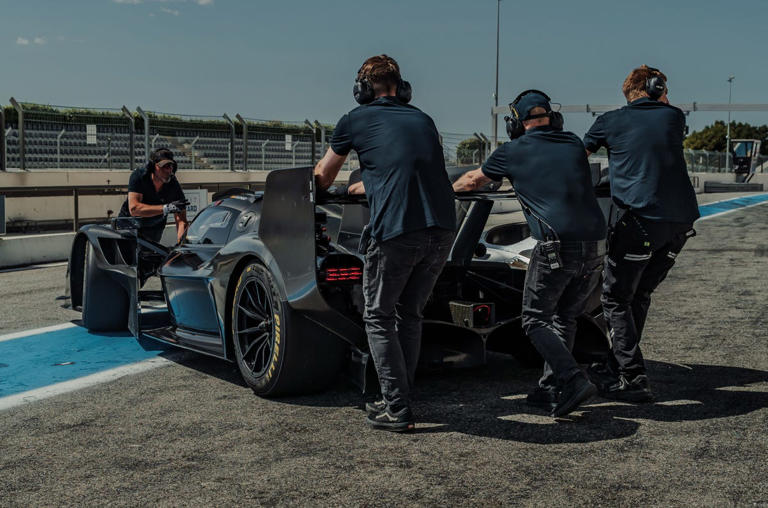 Aparecen nuevas imágenes de Fernando Alonso con la versión más especial ...