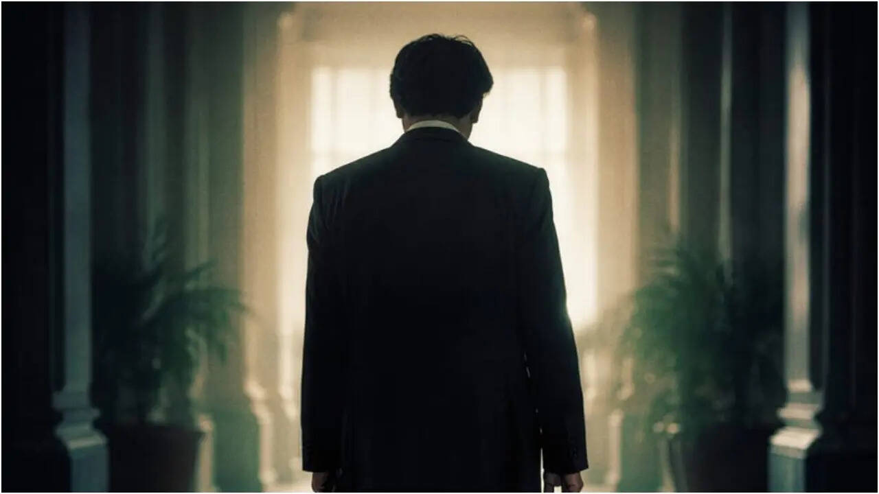 'Governor: The silent saviour' first poster shows Manoj Bajpayee in ...