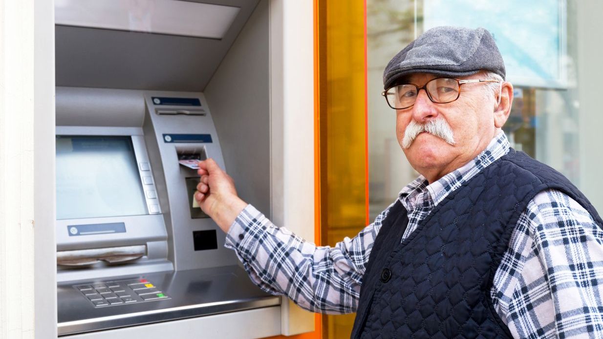 UK pensioners are rushing to withdraw savings early ahead of 2027 tax ...