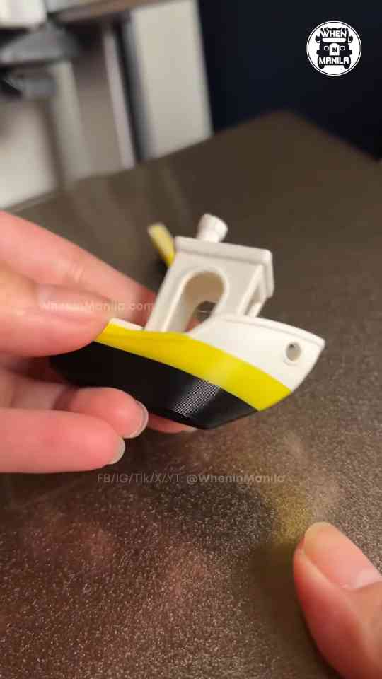 Bambu Lab A1 3D printer beginner friendly home test review