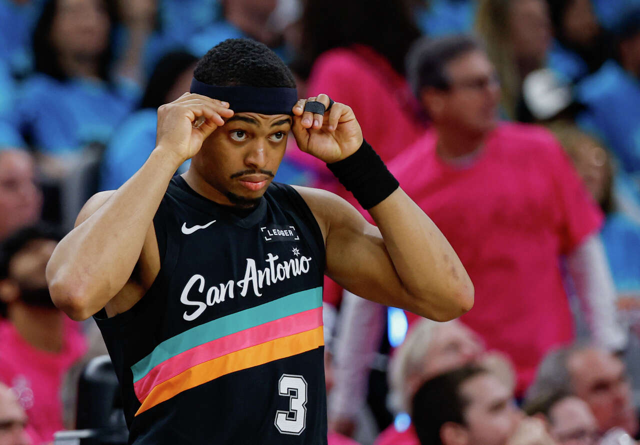 Spurs' Keldon Johnson wins NBA's Sixth Man of the Year Award