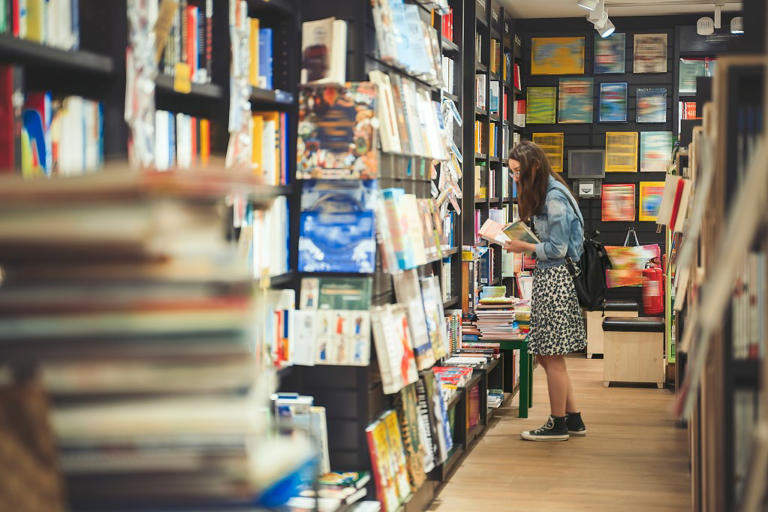 This walkable Oregon city is a hidden gem for book lovers
