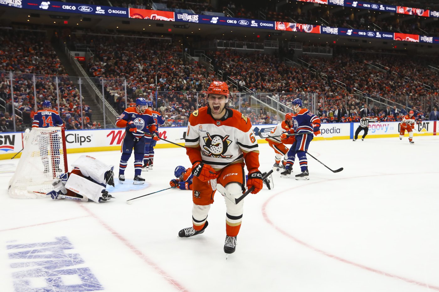 Cutter Gauthier permet aux Ducks d'égaler la série 1-1 contre les Oilers