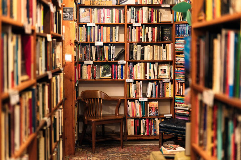 This walkable Oregon city is a hidden gem for book lovers