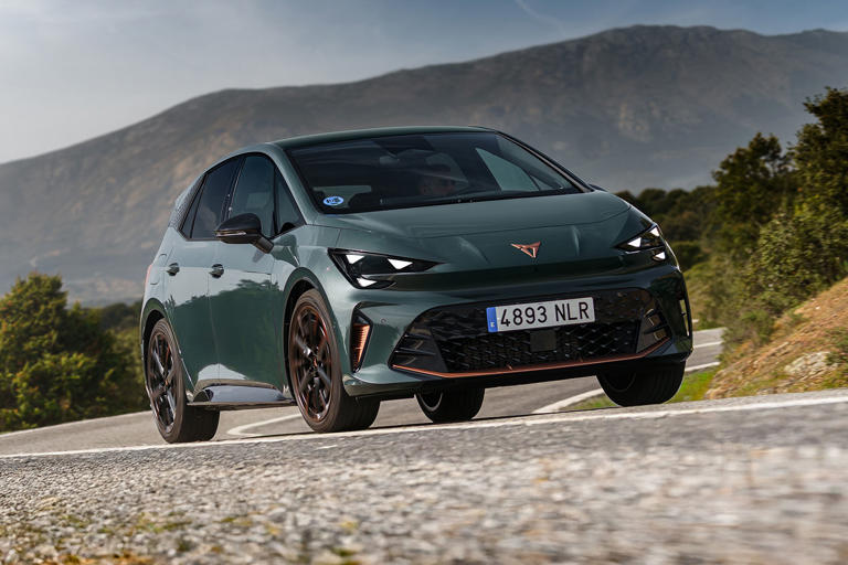 New Cupra Born driven: Useful updates for a likeable class leader