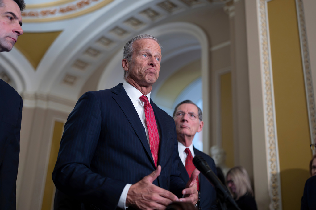 Senate passes budget plan for ICE and Border Patrol in bid to reopen DHS