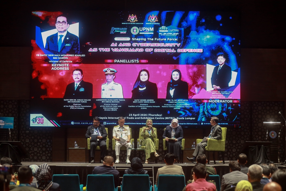 Malaysia gears up for a future-ready army, fortifies cyber domain with ...