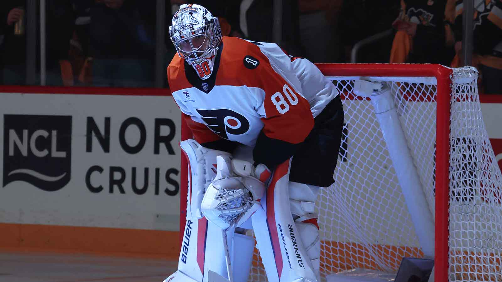 Flyers’ Dan Vladar gets concerning injury update after huge Game 3 win