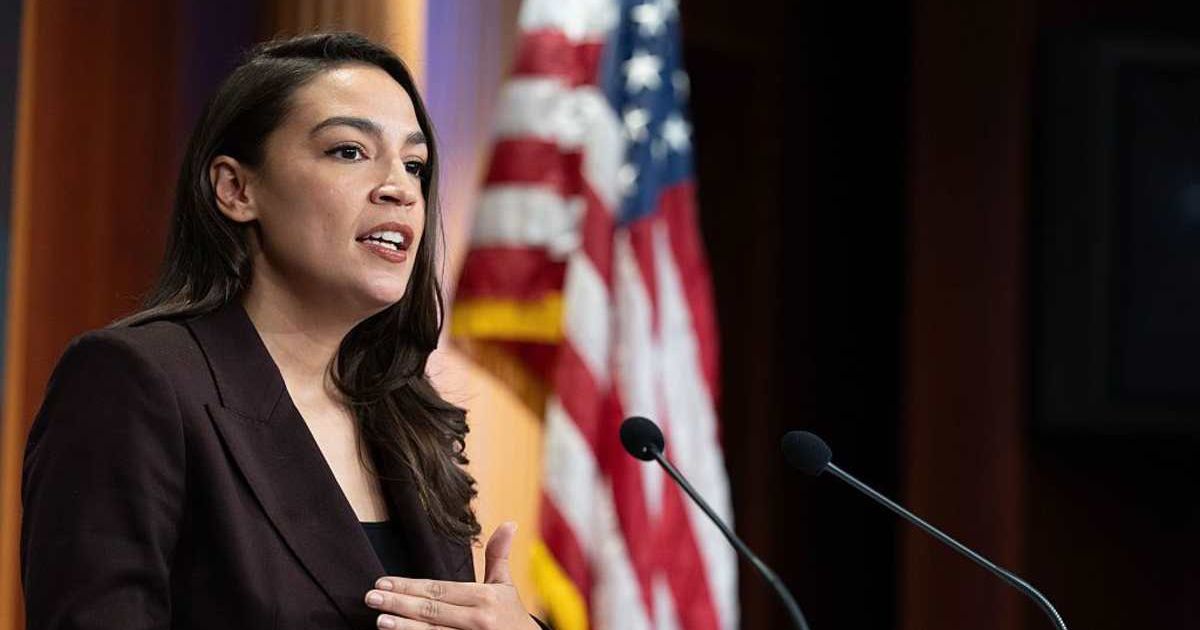 AOC hits 10% in 2028 Echelon poll as Democrats back socialism, Harris ...