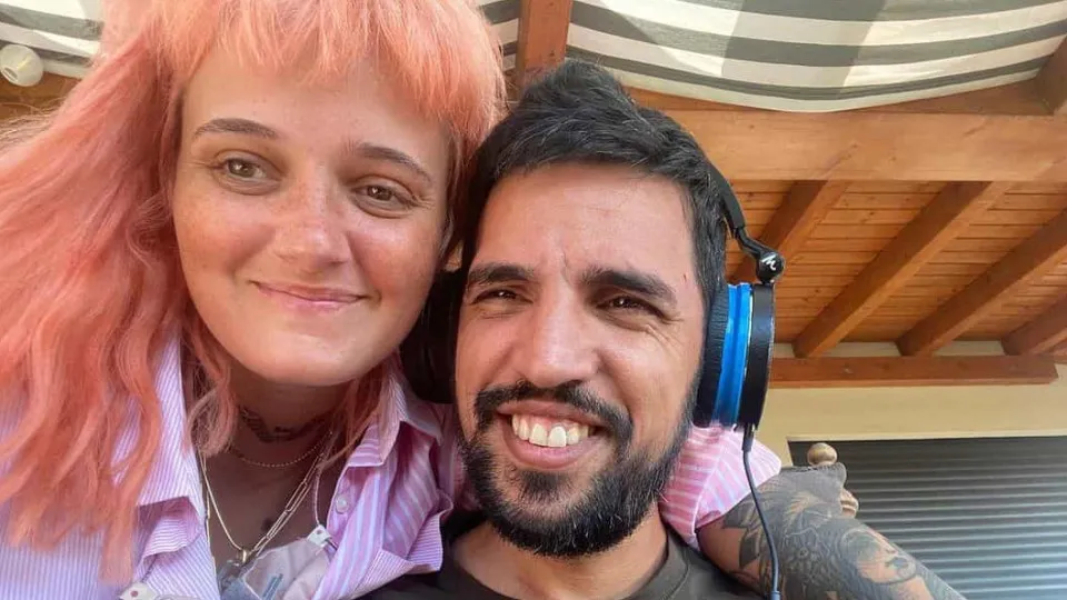 Carolina Deslandes mostra vídeo do filho bebé ao colo de Diogo Clemente