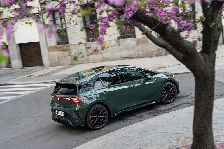 New Cupra Born driven: Useful updates for a likeable class leader