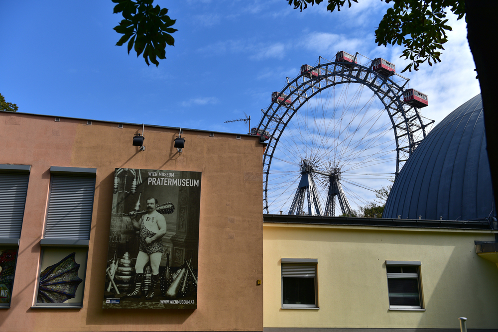 20 key differences between visiting Vienna vs Prague